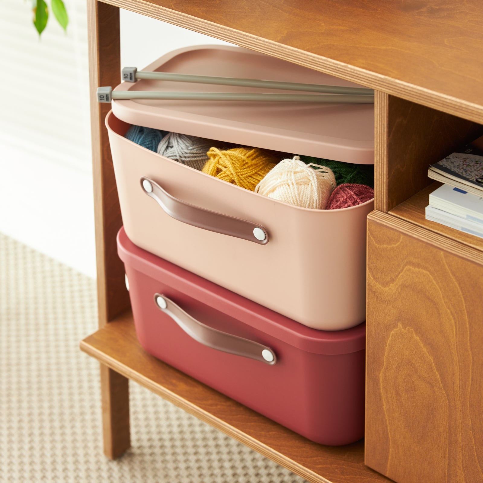 The best clothing containers for the wardrobe - how to choose the perf ...