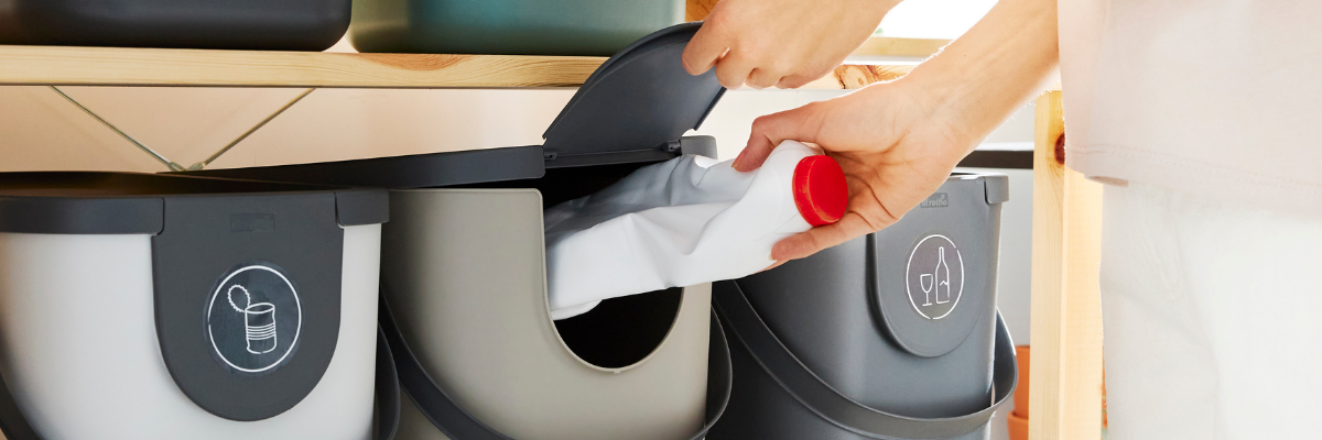 Trash containers - waste bins - rotho.com – Rotho Polska